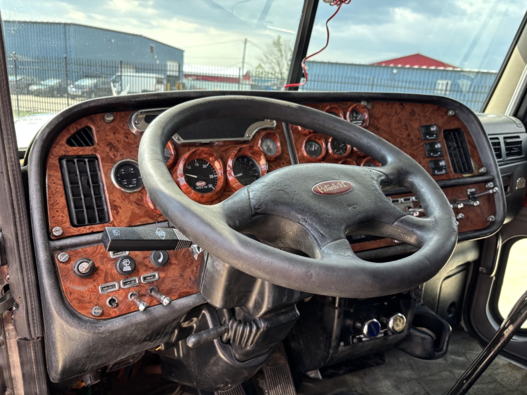 2004 PETERBILT 379EXHD - 830321 - Ohio Truck Sales