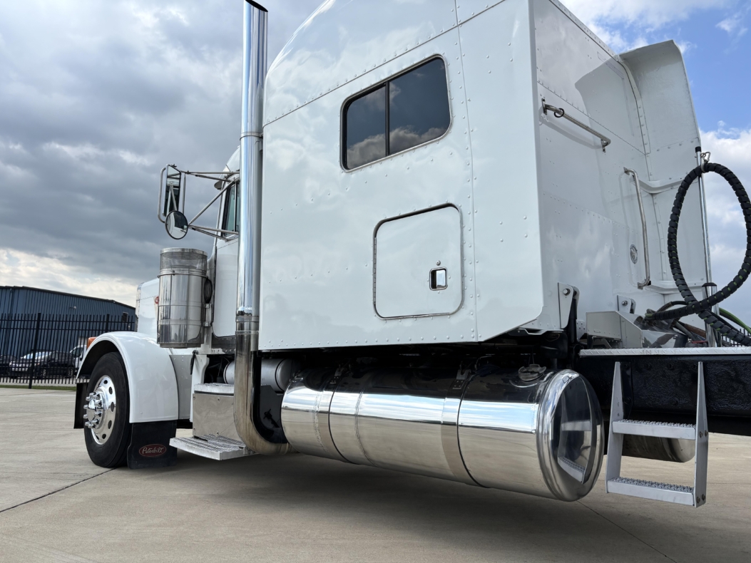 2004 PETERBILT 379EXHD - 830321 - Ohio Truck Sales